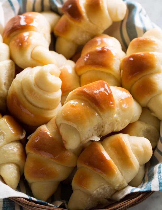 Easy One-Hour Dinner Rolls - Cooking Classy