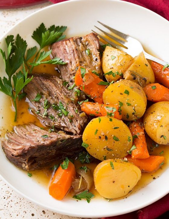 Slow Cooker Garlic Mashed Potatoes - Cooking Classy