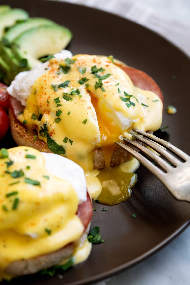 Eggs Benedict Recipe {with the Best Hollandaise Sauce!} - Cooking Classy