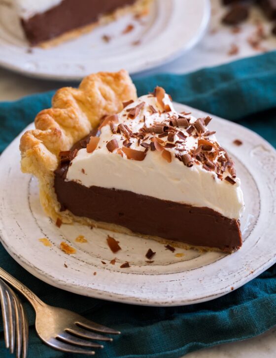 Easy Chocolate Mousse Pie - Cooking Classy