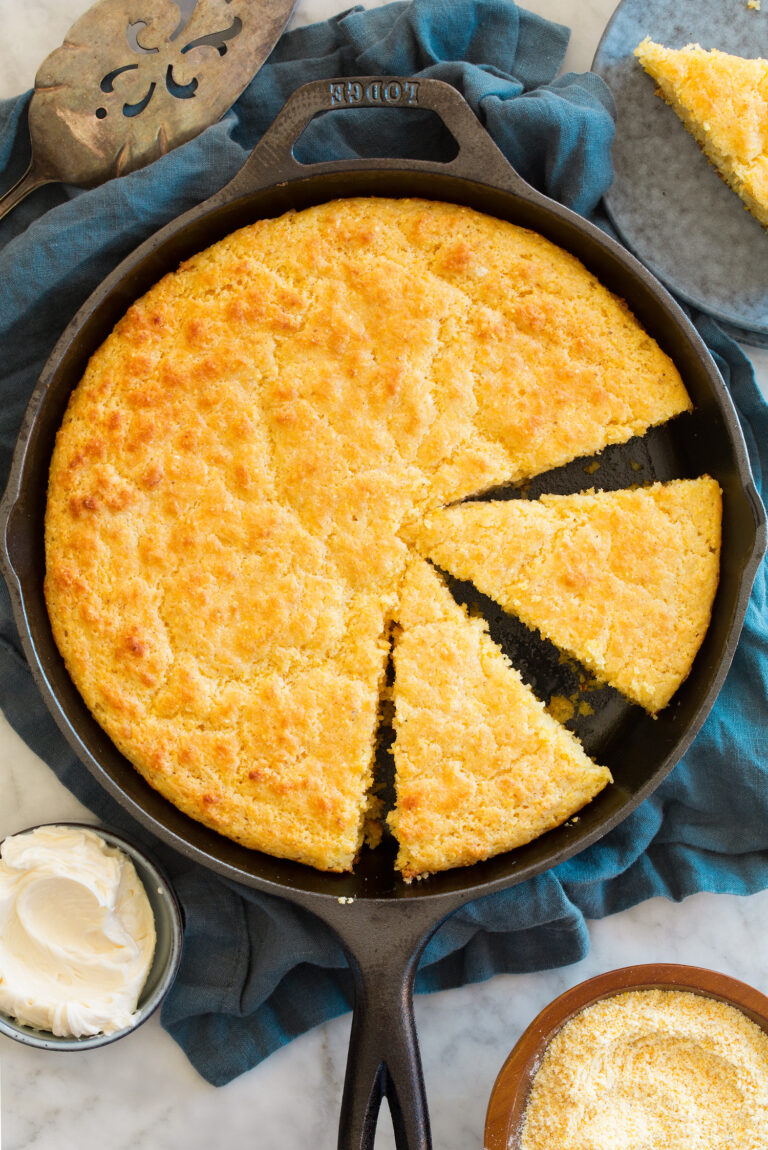 Southern Skillet Cornbread - Cooking Classy